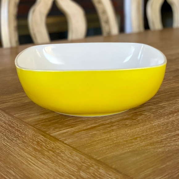 Pyrex | Dining | Vintage Pyrex Yellow Square Glass Hostess Serving Bowl ...